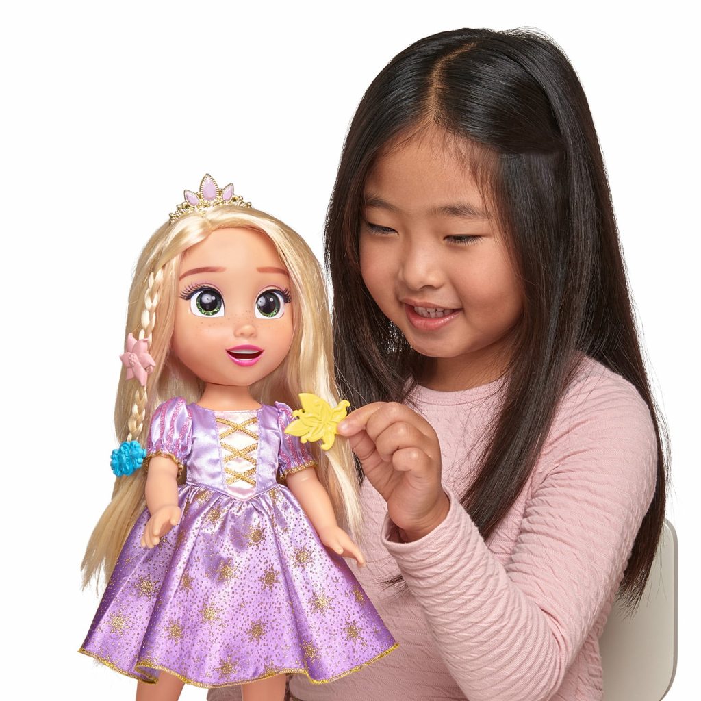 Disney Princess Celebration Magic in Motion Rapunzel Doll Playset, 13 Pieces – LifeToyZ